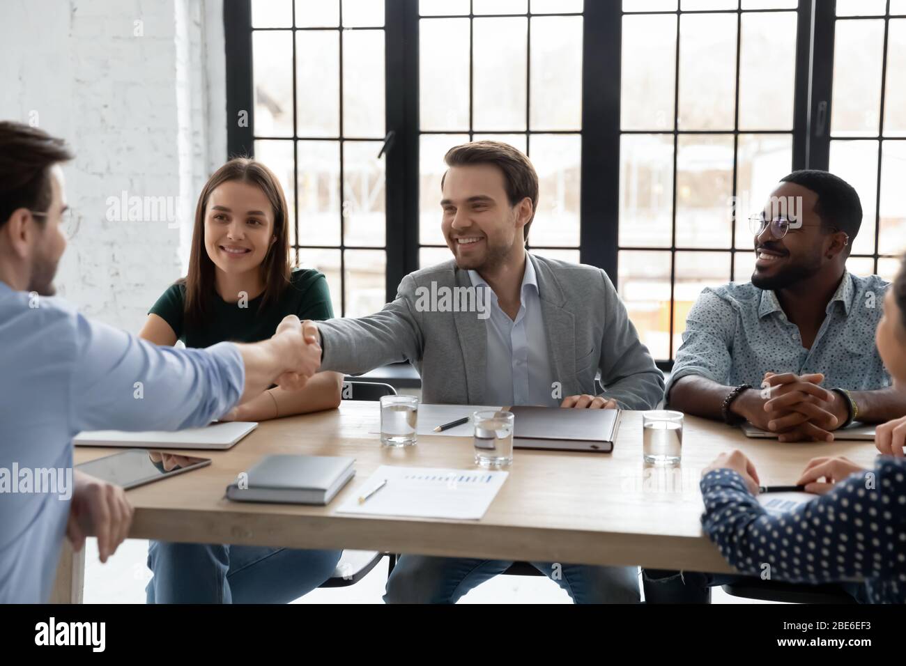 Closing of meeting hi-res stock photography and images - Alamy