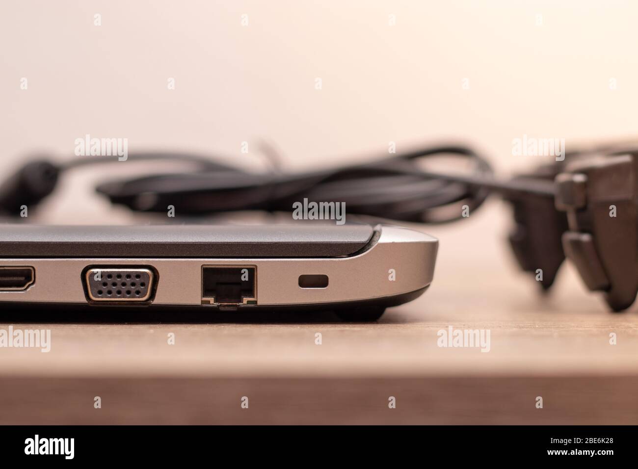 Silver laptop side view black hi-res stock photography and images - Alamy