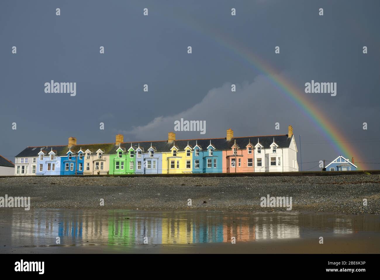 Borth houses hi-res stock photography and images - Alamy
