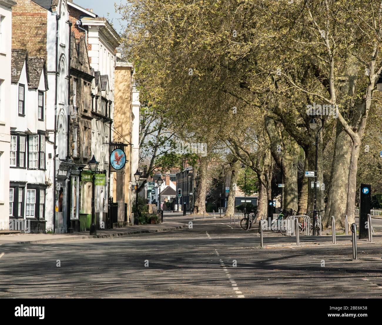Deserted oxford st hi-res stock photography and images - Alamy
