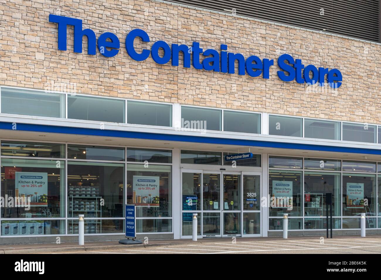 Container store hi res stock photography and images Alamy
