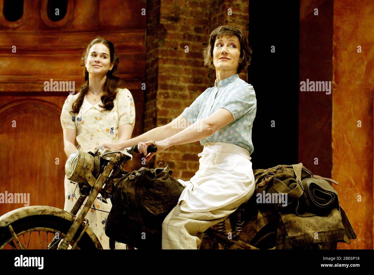 Walter mitchell hi-res stock photography and images - Alamy