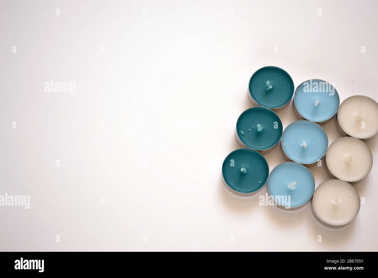 Round candles hi-res stock photography and images - Alamy
