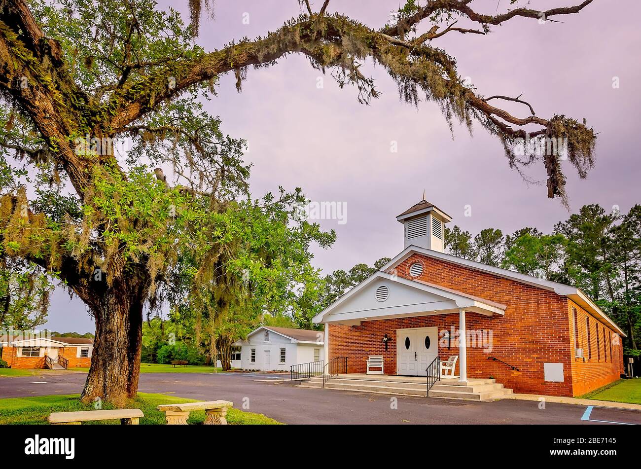 Closed churches hi-res stock photography and images - Alamy