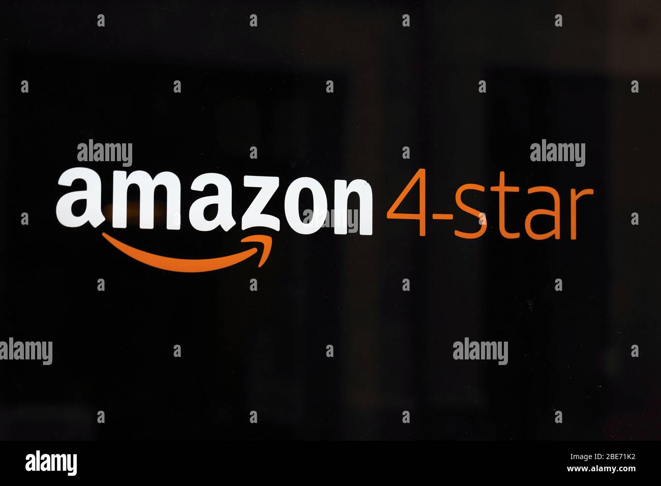 Amazon 4 stars hi-res stock photography and images - Alamy