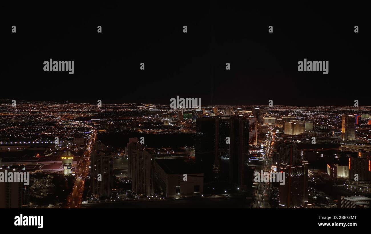 Las vegas sign wide hi-res stock photography and images - Alamy