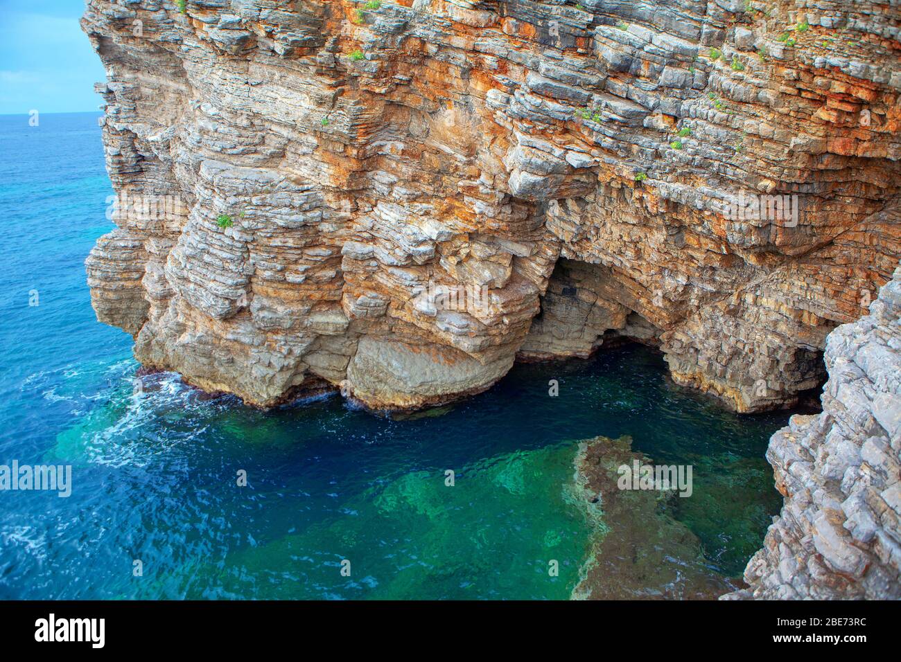 Cliffed hi-res stock photography and images - Alamy