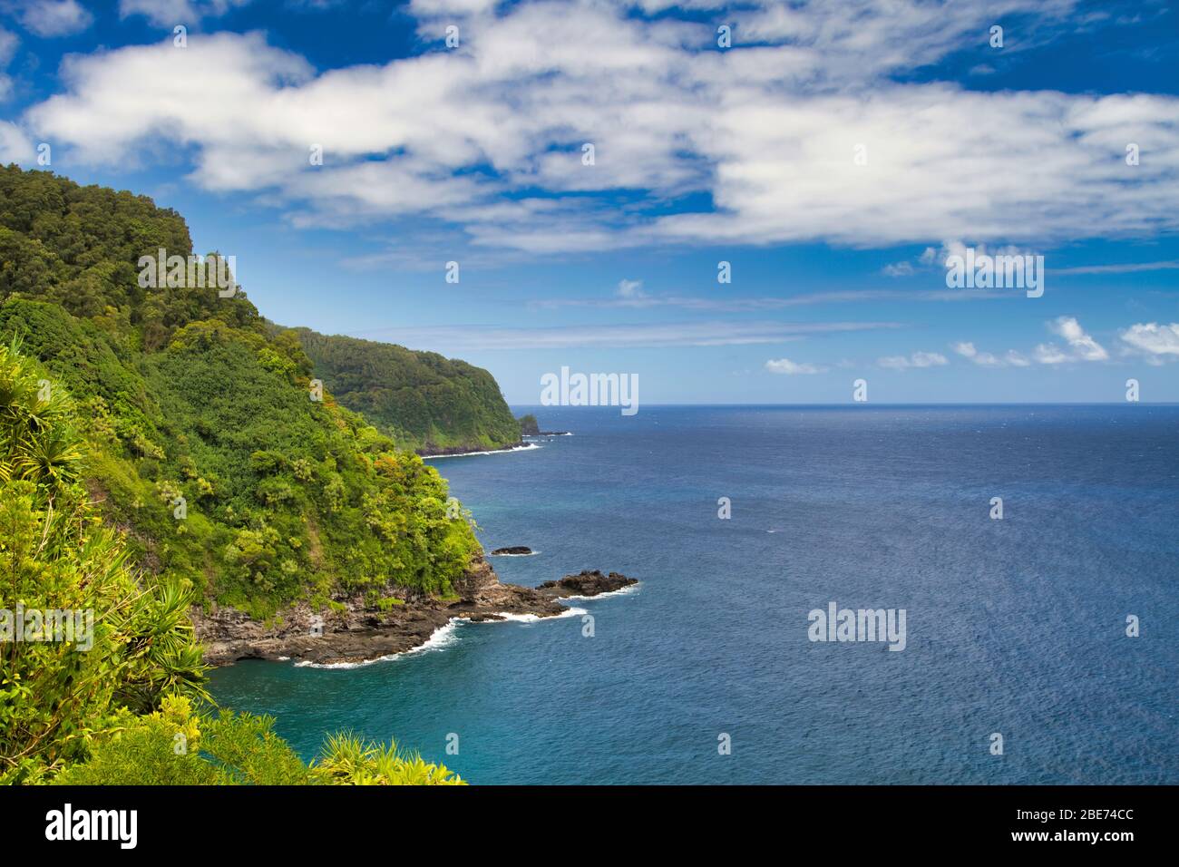 Scenic ocean view along the road to Hana on Maui Stock Photo - Alamy