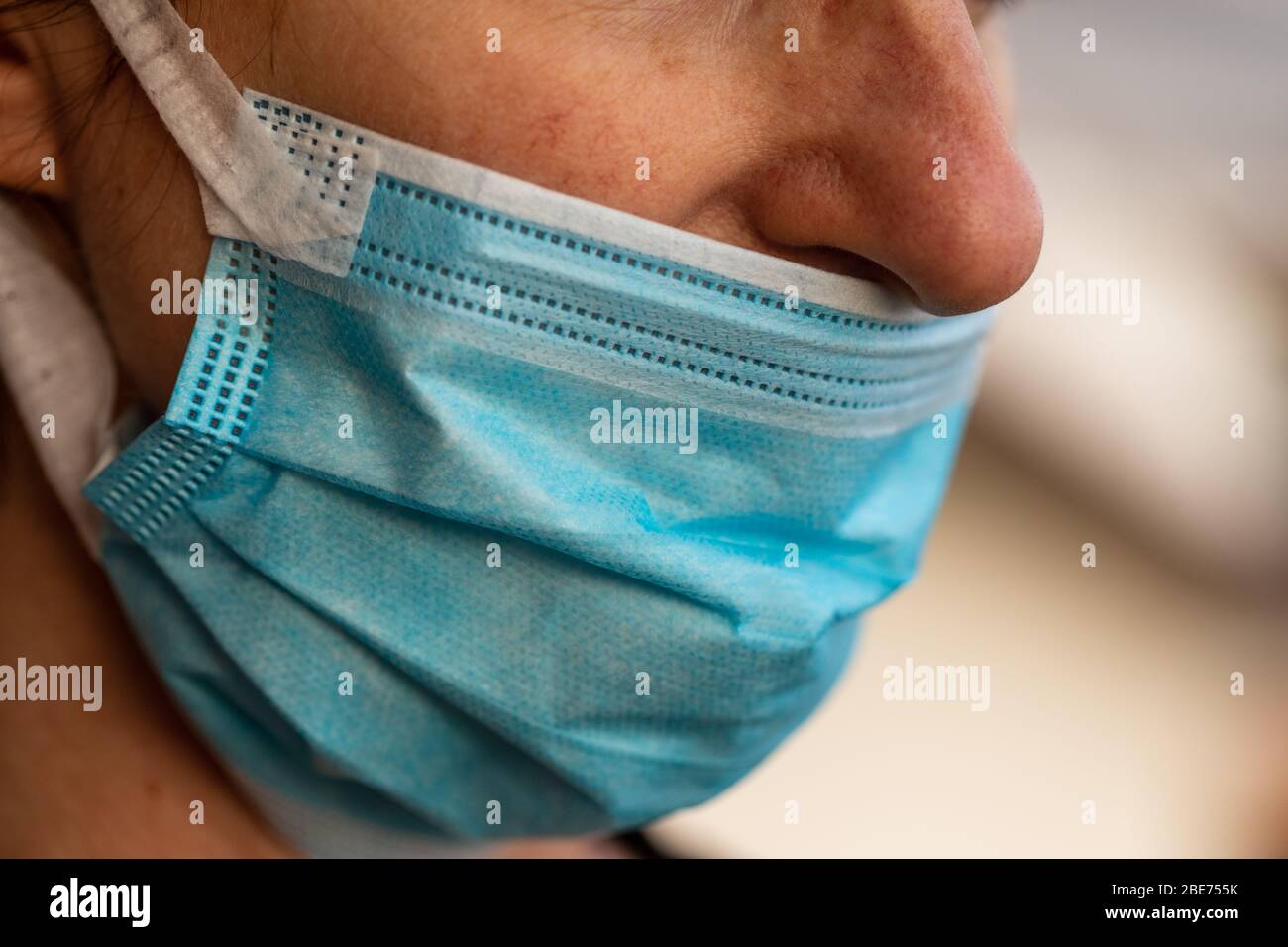 Woman without face covering hi-res stock photography and images - Alamy