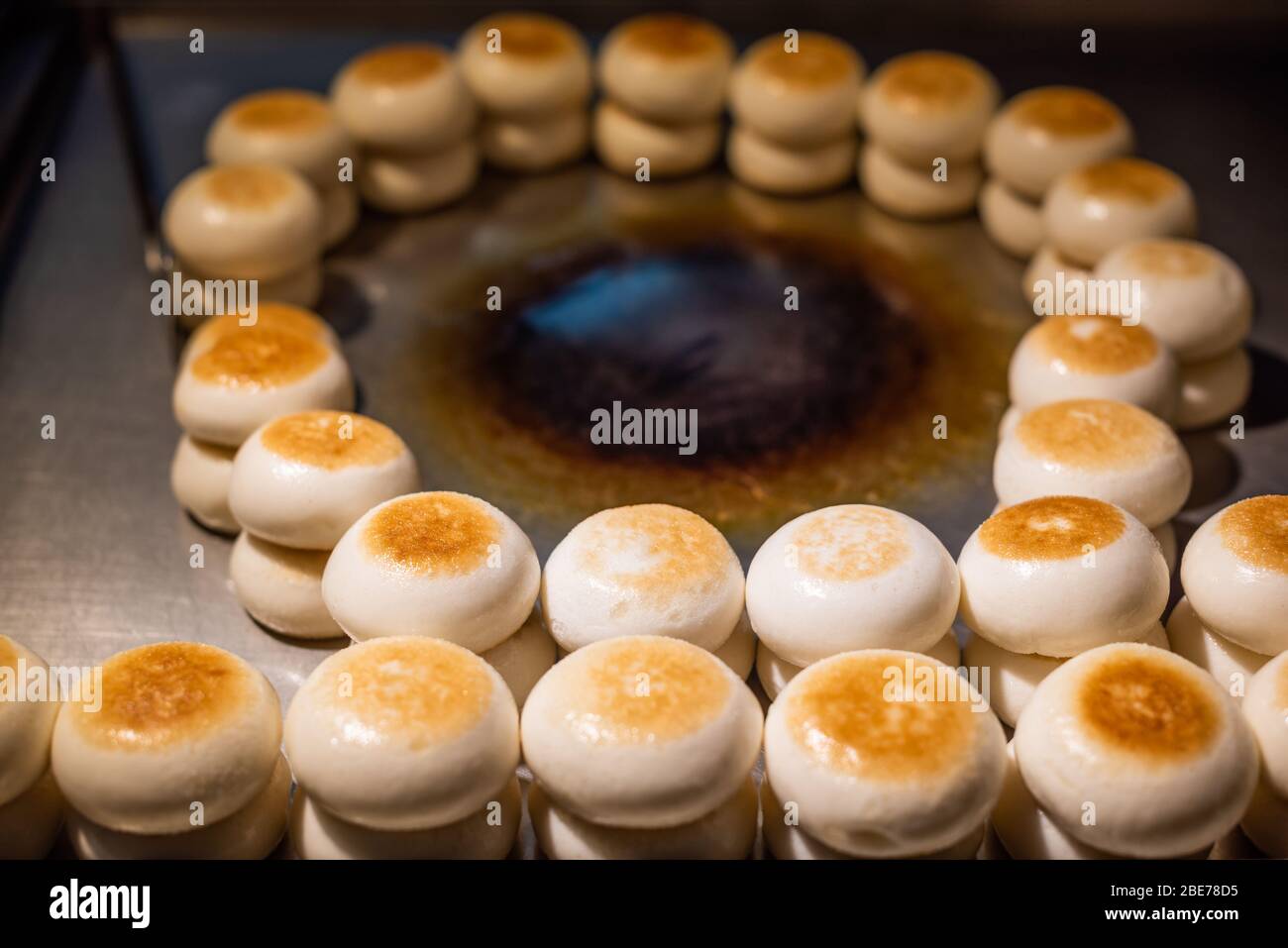 Guokui snacks hi-res stock photography and images - Alamy