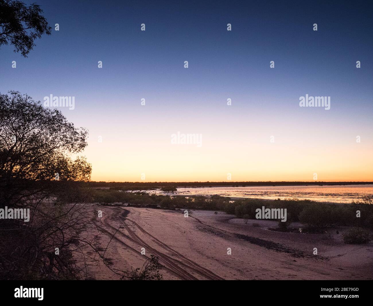 Mallee scrub hi-res stock photography and images - Alamy