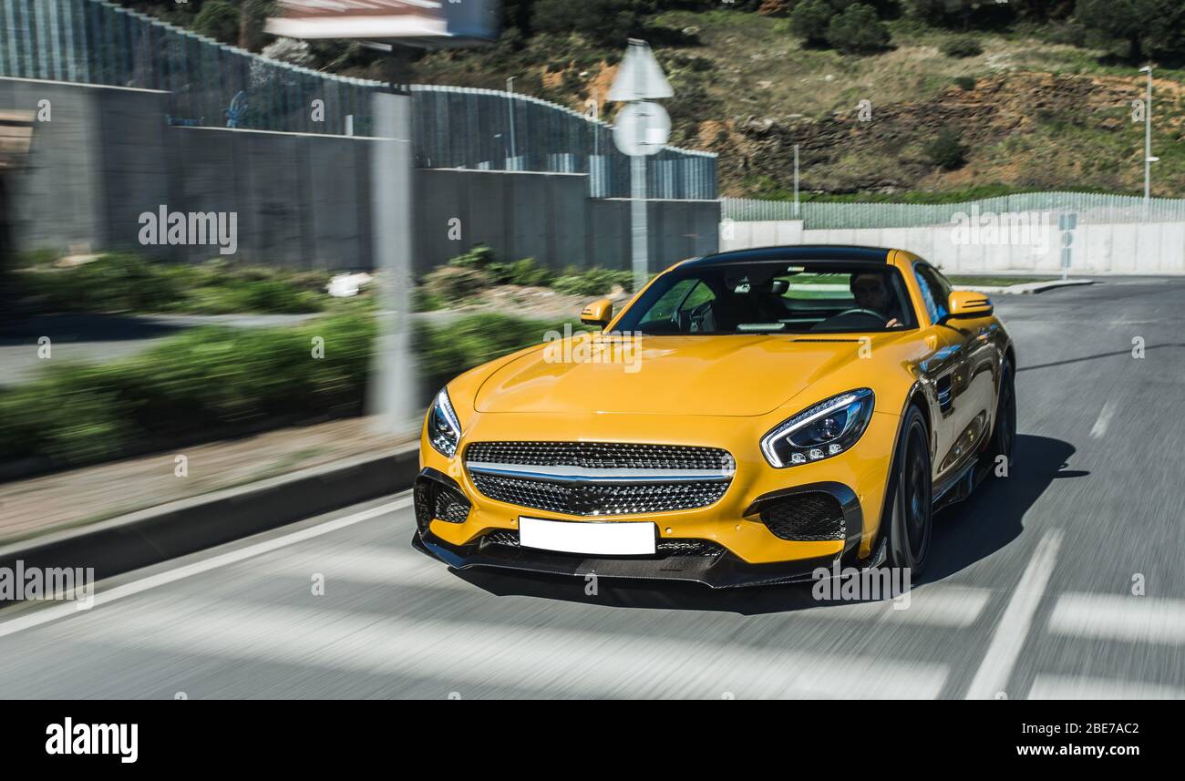 Car from front and side hi-res stock photography and images - Alamy