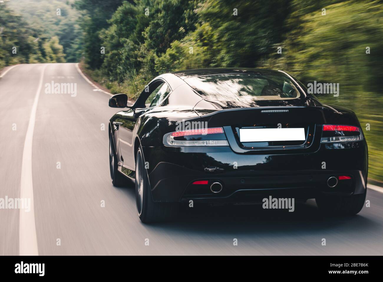 Vehicle turning right hi-res stock photography and images - Alamy