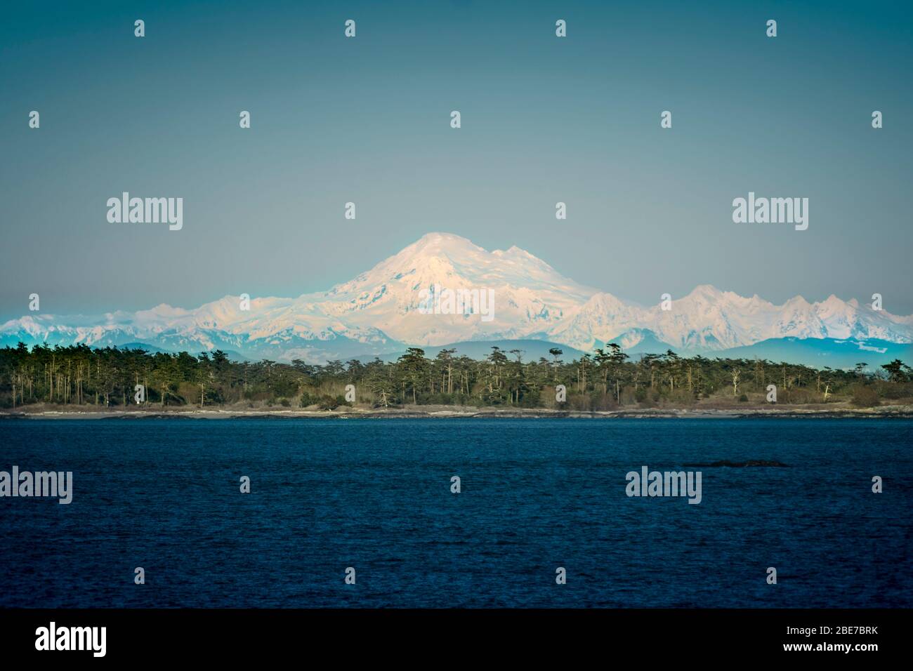 Mt Baker from popular Oak bay marina in Victoria Canada Stock Photo - Alamy