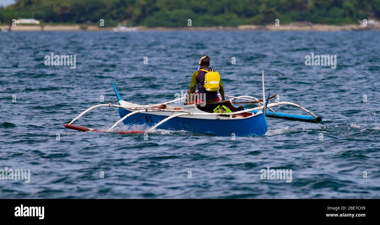 Indigenous philippine boat hi-res stock photography and images - Alamy