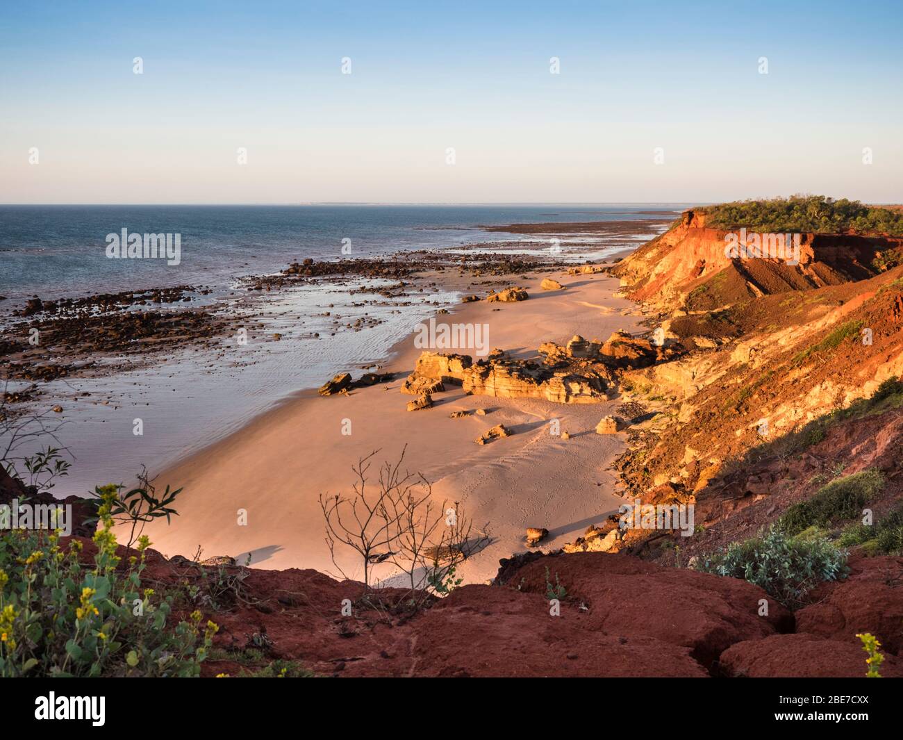 Red pindan cliffs and beach, Pender Bay, Dampier Peninsula, Kimberley ...