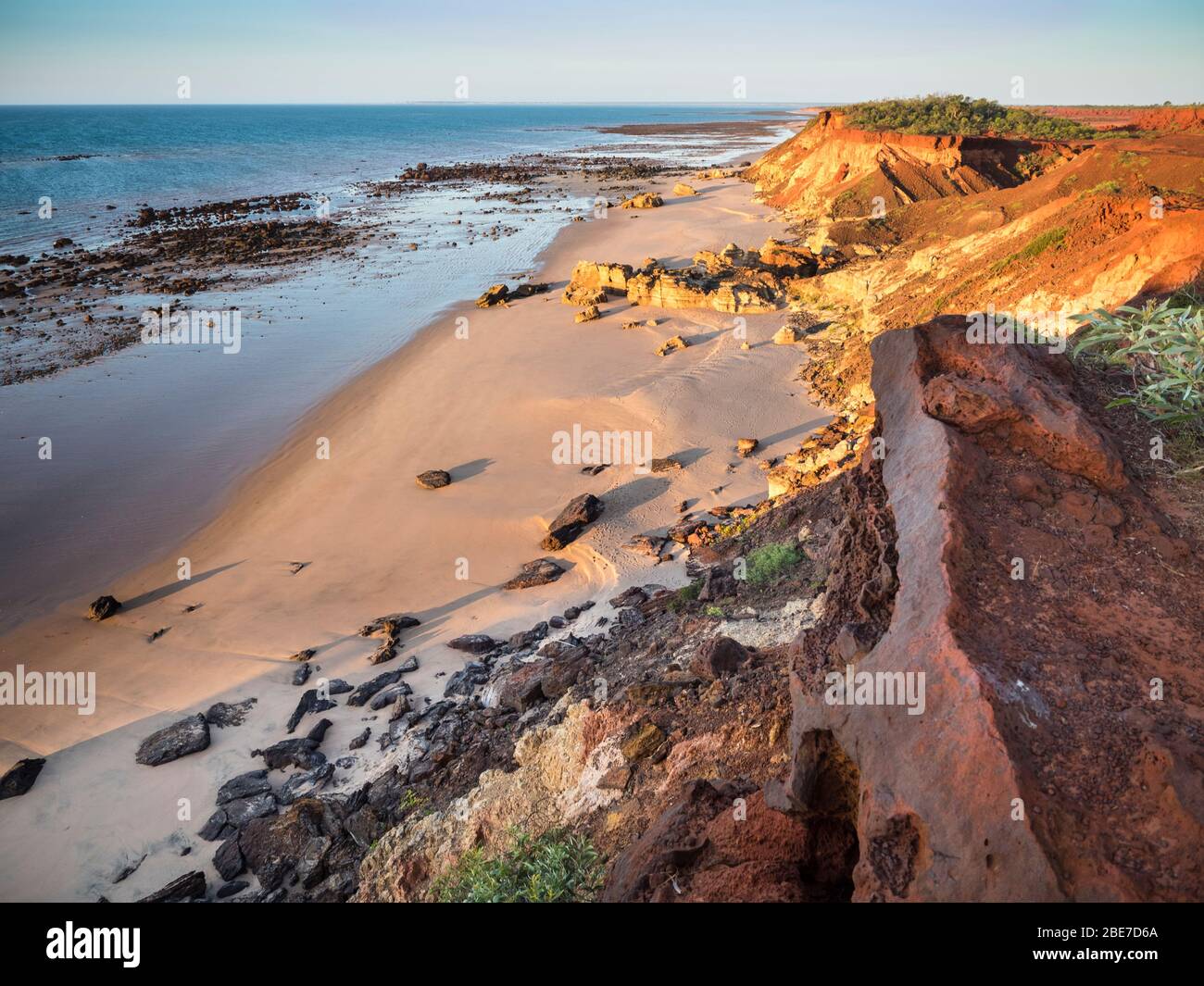 Red pindan cliffs and beach, Pender Bay, Dampier Peninsula, Kimberley ...