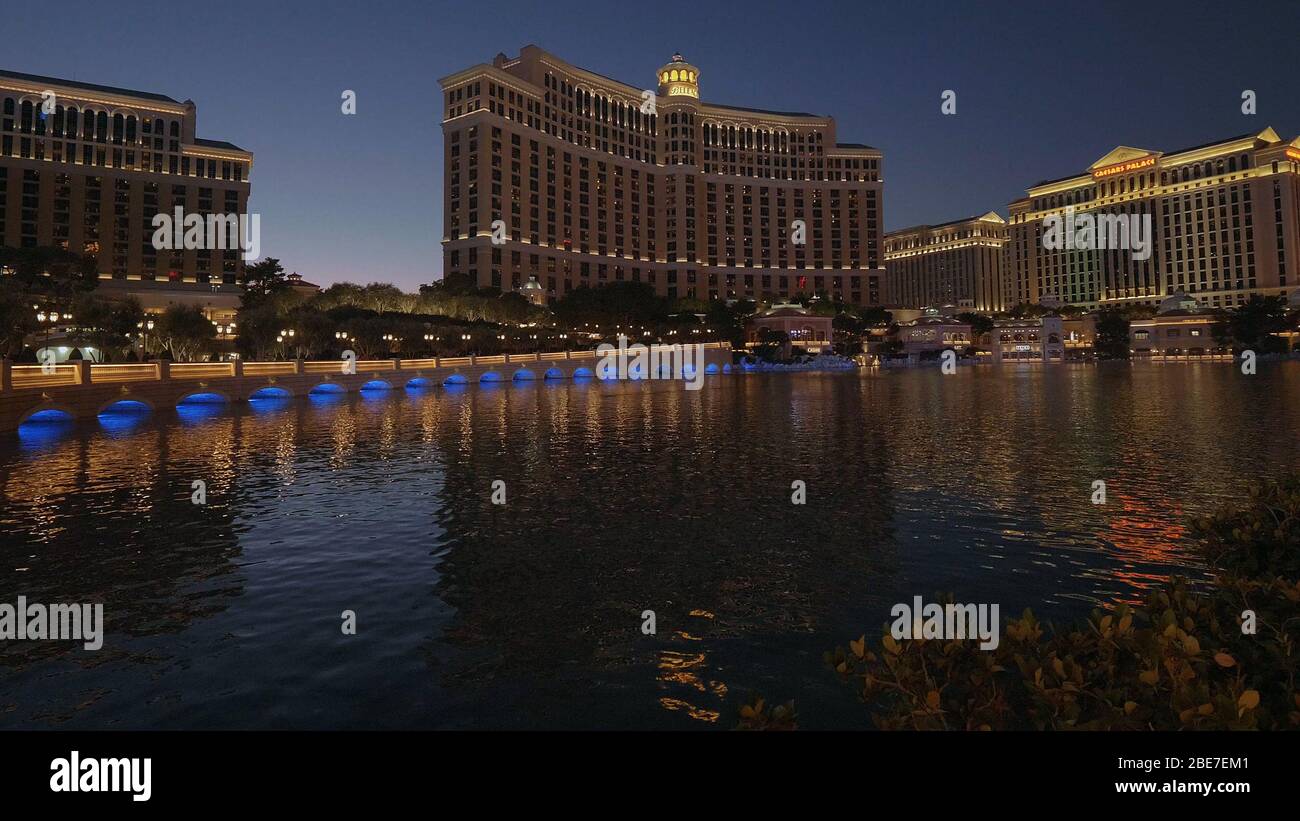 Wonderful lake in front of the Bellagio Hotel in Las Vegas - night view ...