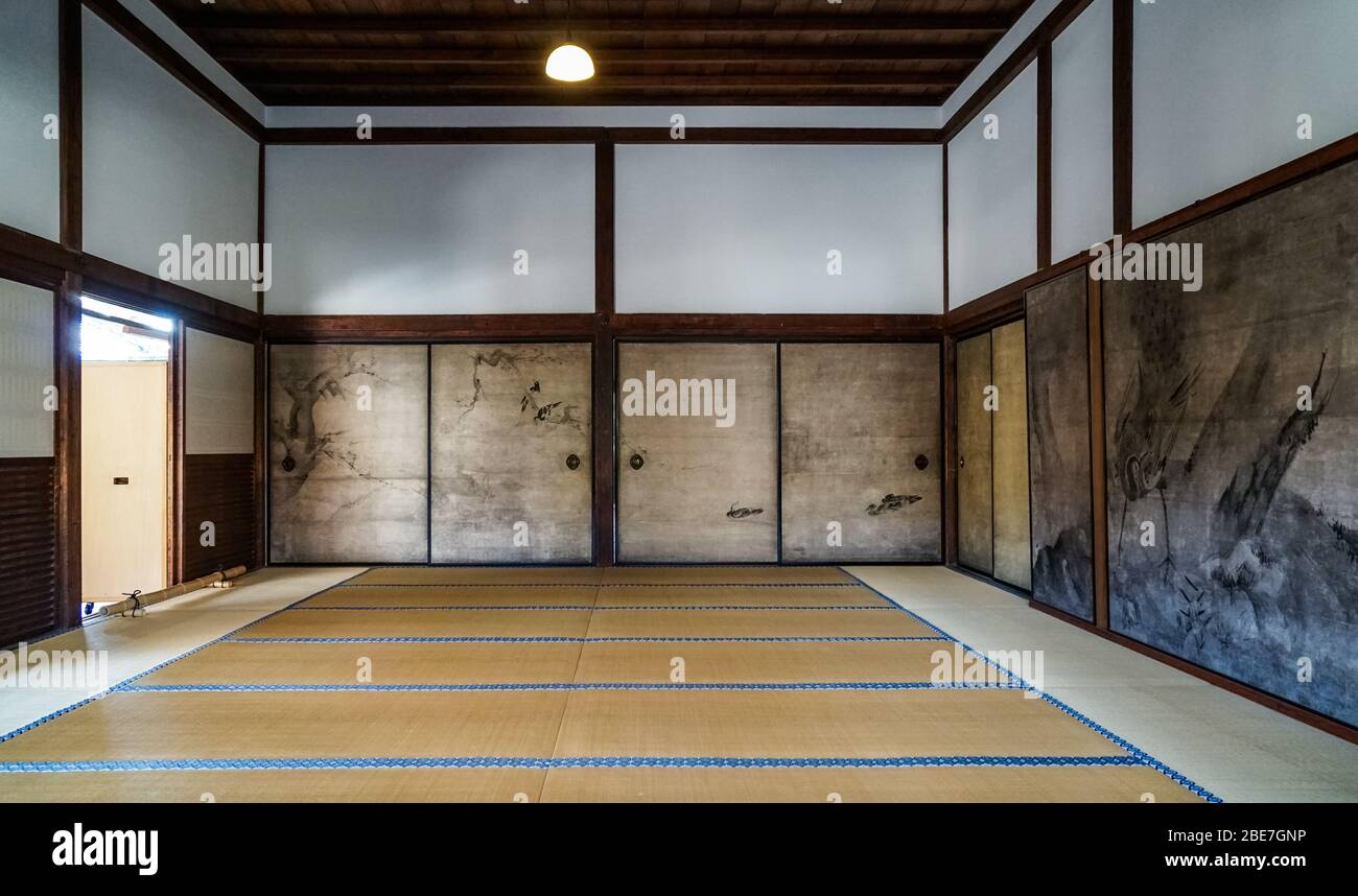 Ink painting on a fusuma, by Kaiho Yusho, Kennin-ji Temple, Higashiyama ...