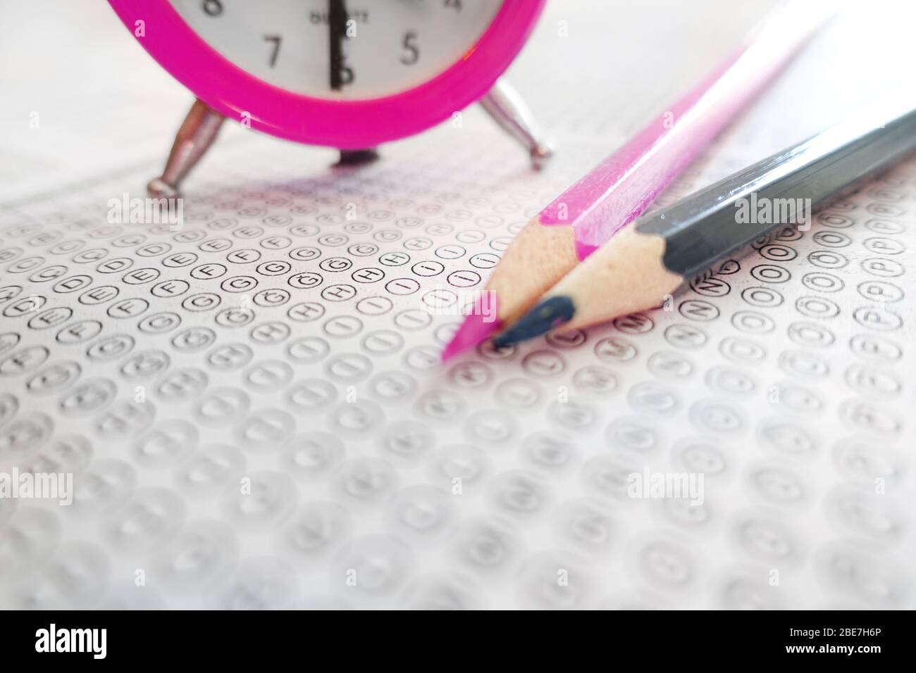 Exam paper clock hi-res stock photography and images - Alamy