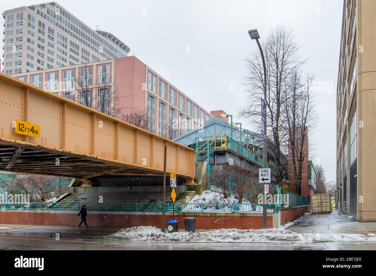 Snowy Day Downtown Evanston Illinois Stock Photo - Alamy