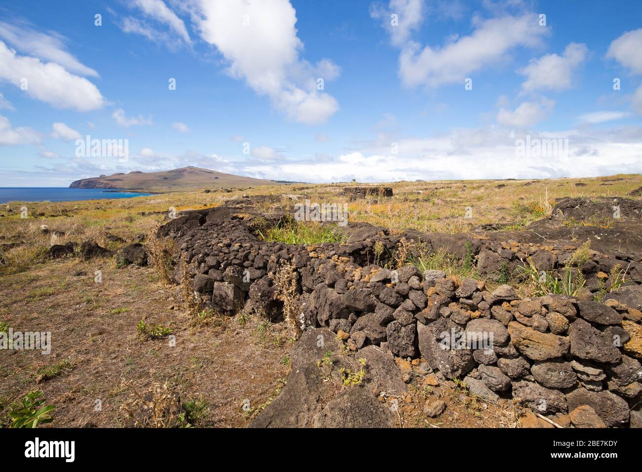 Rapa nui poike volcano hi-res stock photography and images - Alamy