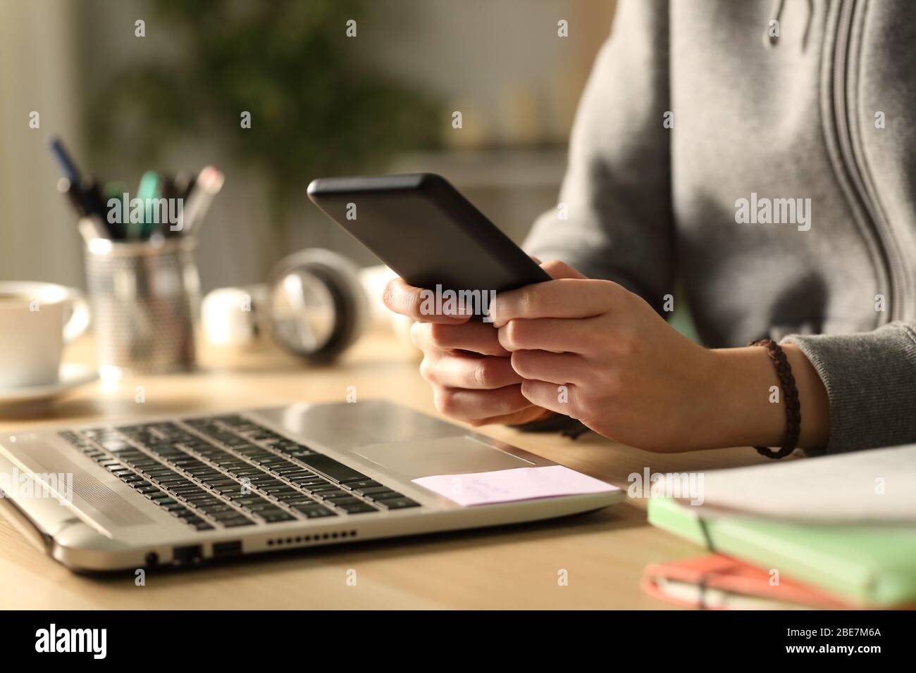 College student typing hi-res stock photography and images - Alamy