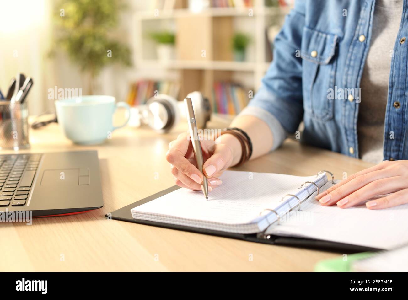 Teenager girl diary handwriting hi-res stock photography and images - Alamy