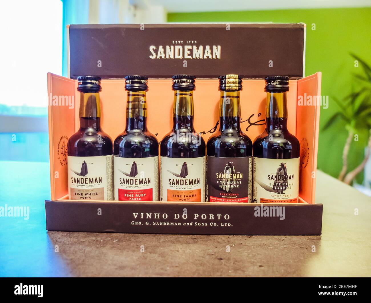 Sandeman vintage port hi-res stock photography and images - Alamy