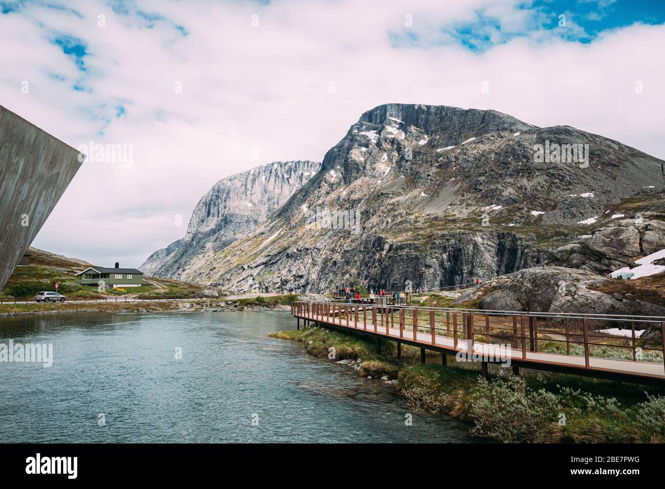 Viewing platform norway hi-res stock photography and images - Alamy