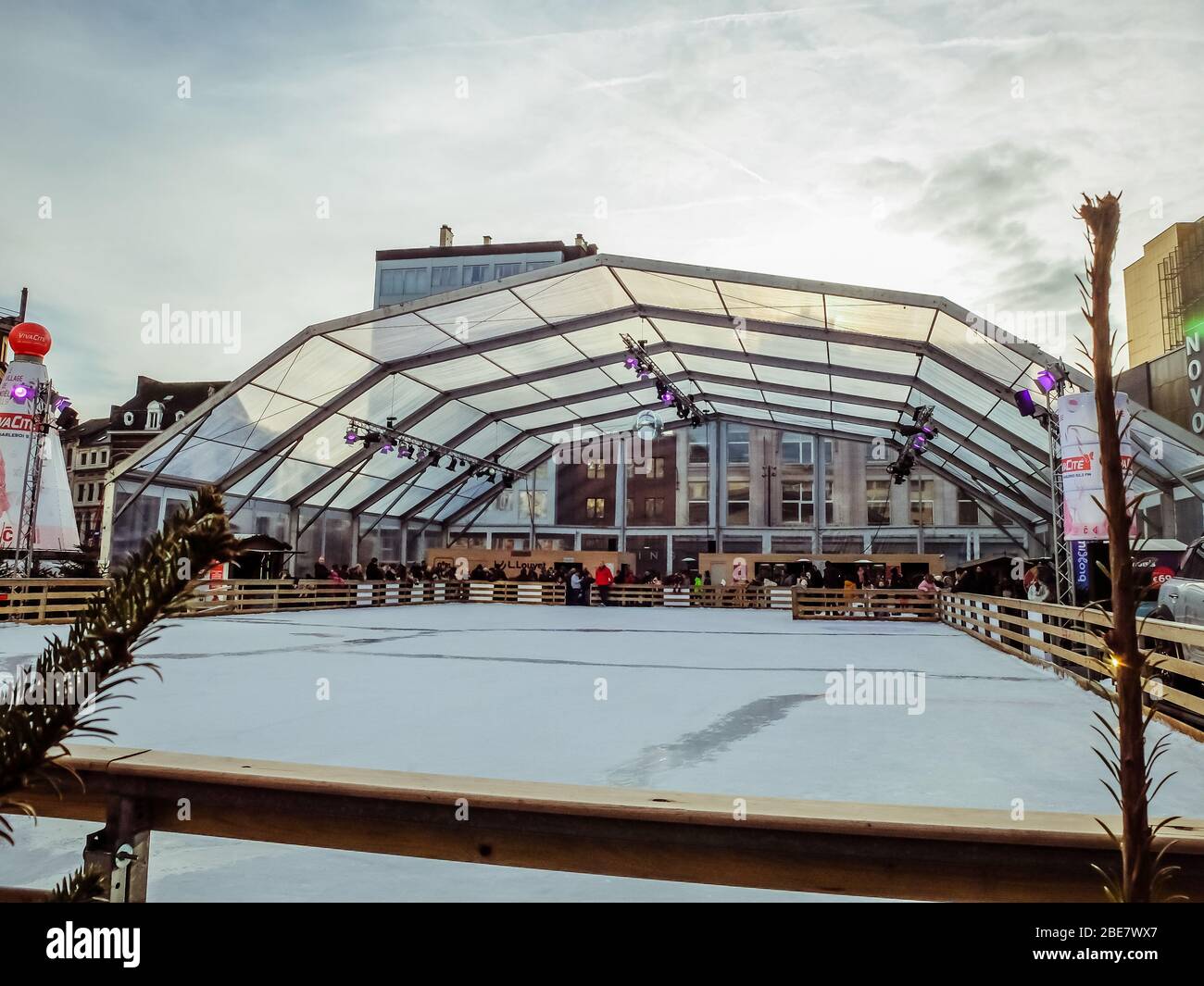 Patinoire High Resolution Stock Photography and Images - Alamy