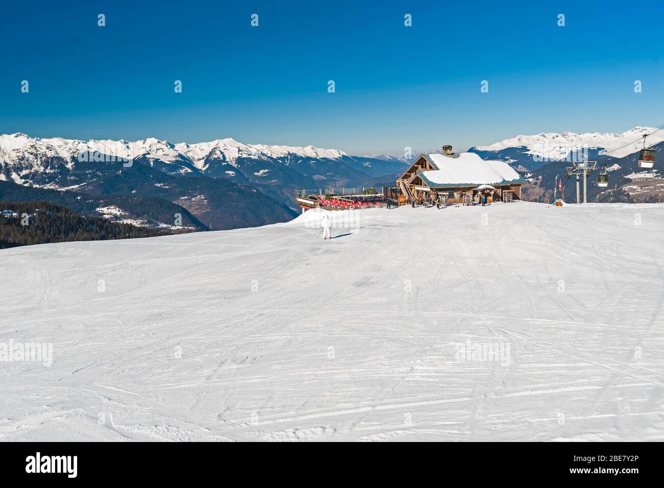 Outdoor cafe by ski slope hi-res stock photography and images - Alamy