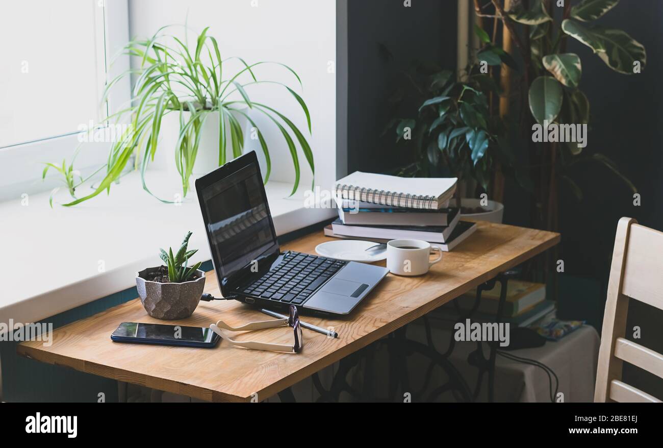 Work lunch room hi-res stock photography and images - Alamy