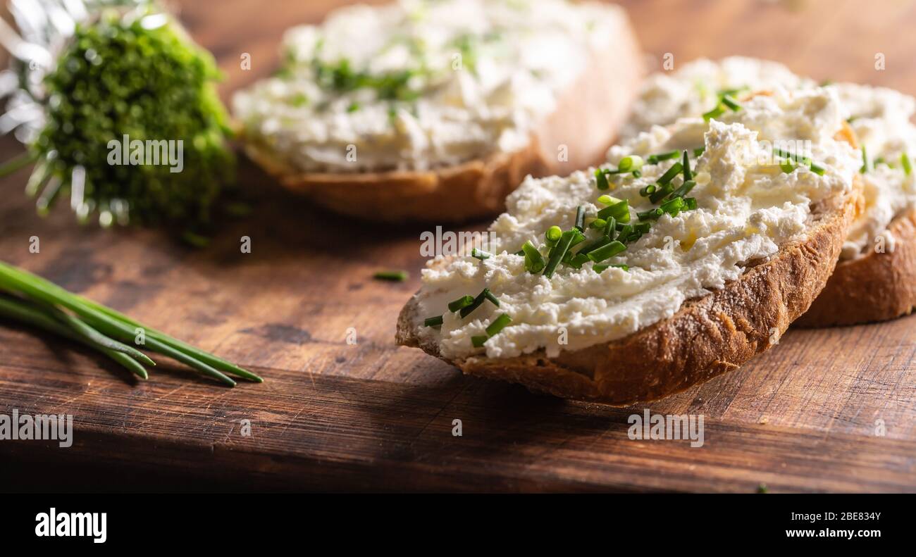 Sheep eating bread hi-res stock photography and images - Alamy