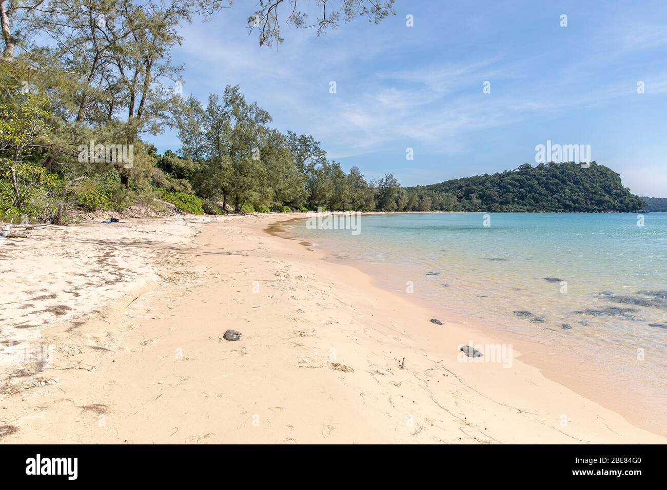 Lazy beach on the beautiful ocean shore, Koh Rong Samloem, Cambodia ...