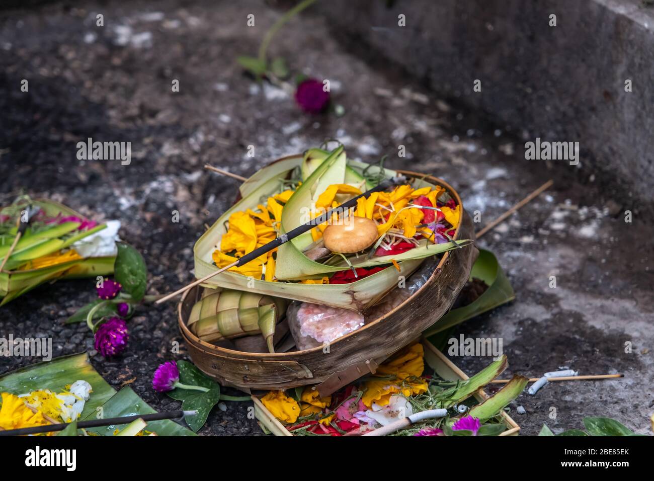 Balinese baskets hi-res stock photography and images - Alamy