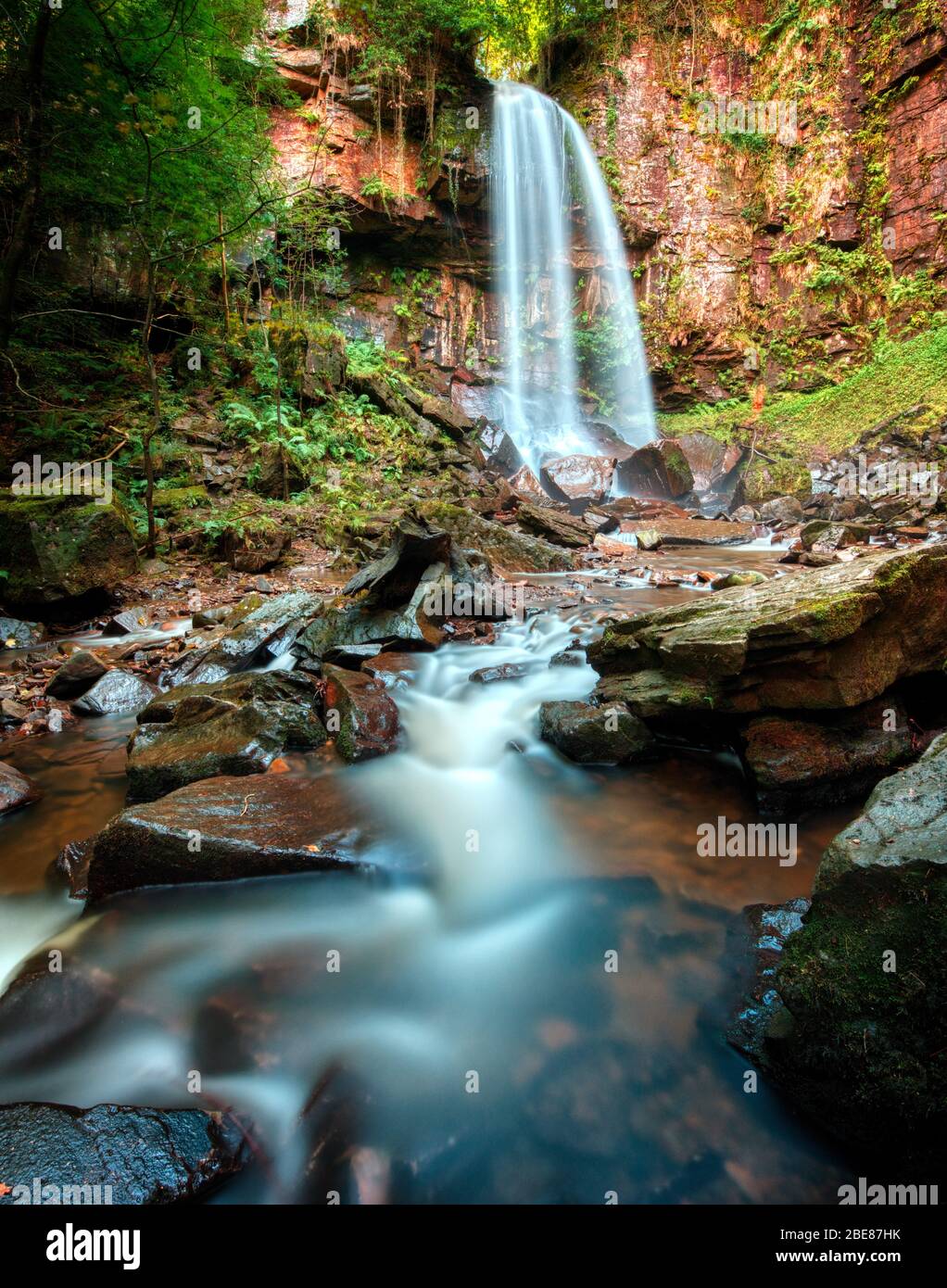 Vale of neath waterfall hi-res stock photography and images - Alamy