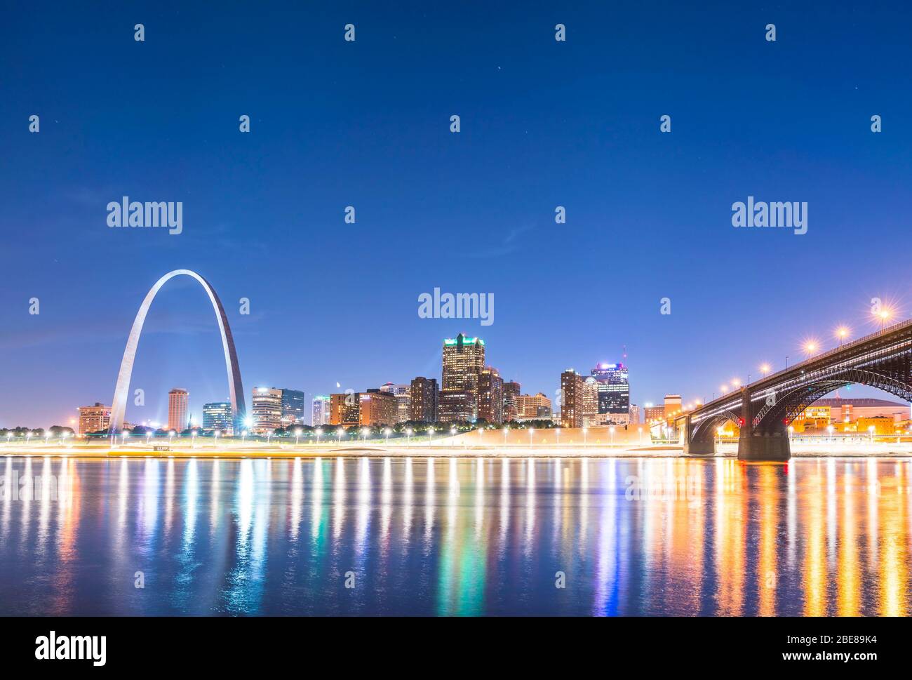 Saint louis night life hi-res stock photography and images - Alamy