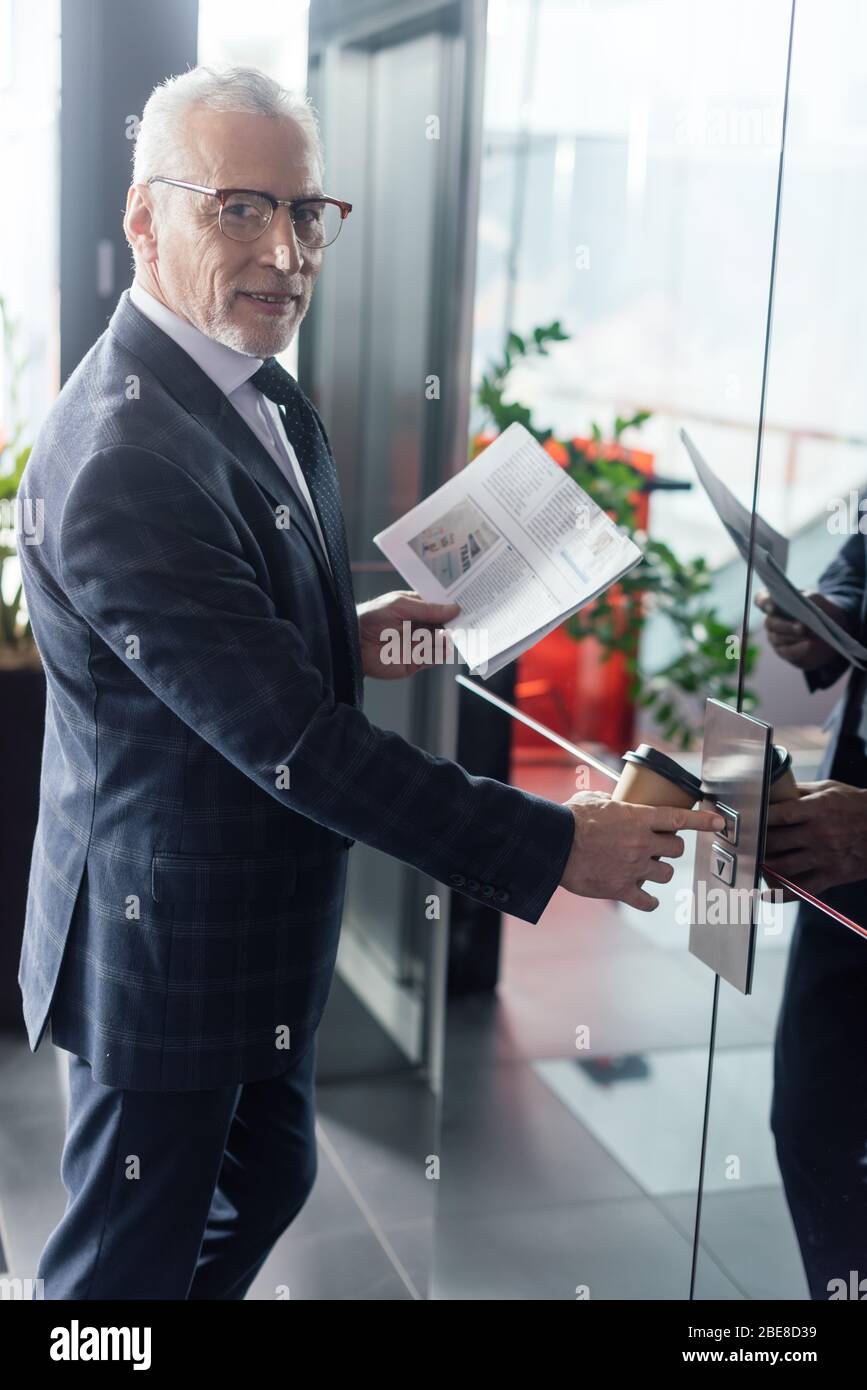 Pushing paper hi-res stock photography and images - Alamy