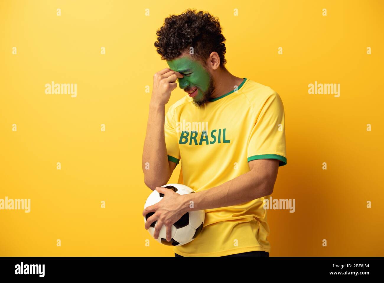 Confused football hi-res stock photography and images - Alamy