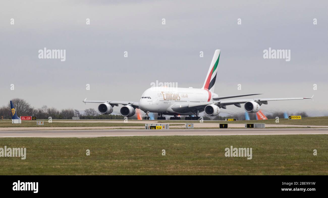 Emirates a380 manchester airport hi-res stock photography and images ...