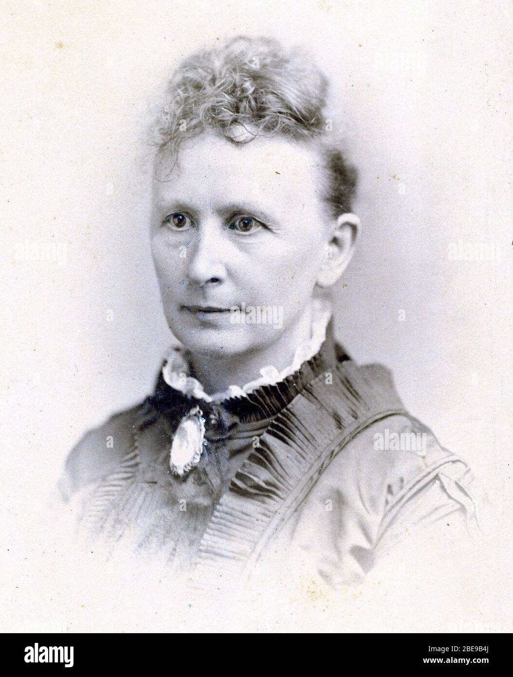 Extended families hi-res stock photography and images - Alamy