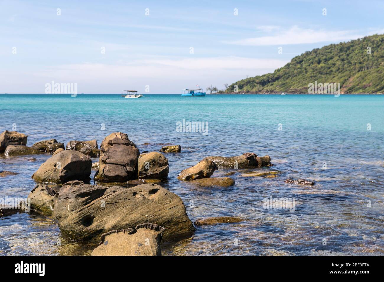 Lazy beach on the beautiful ocean shore, Koh Rong Samloem, Cambodia ...