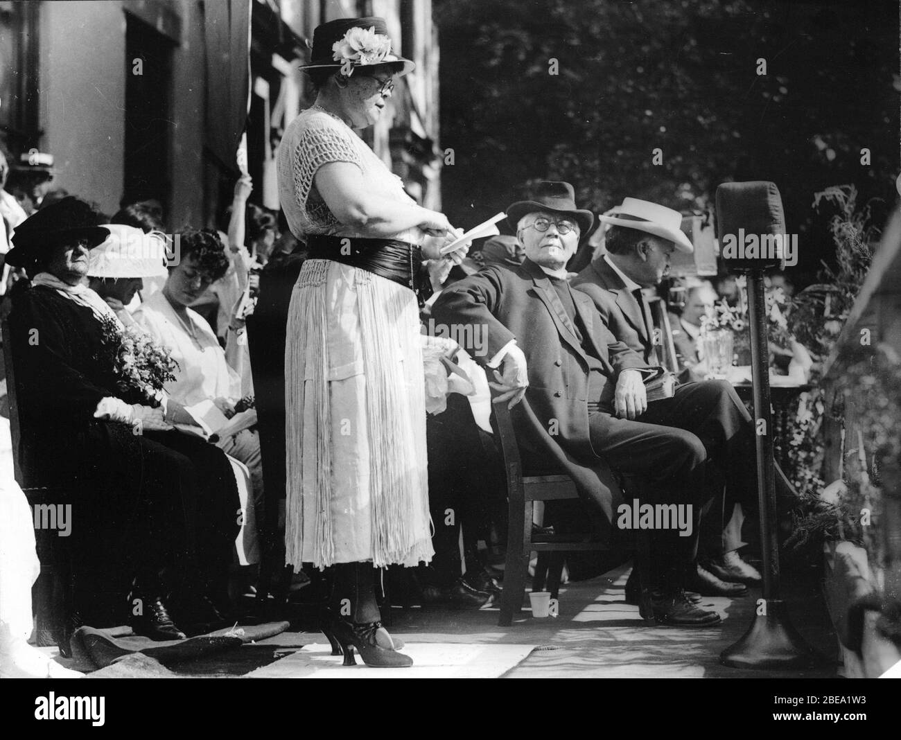 Alva vanderbilt hi-res stock photography and images - Alamy