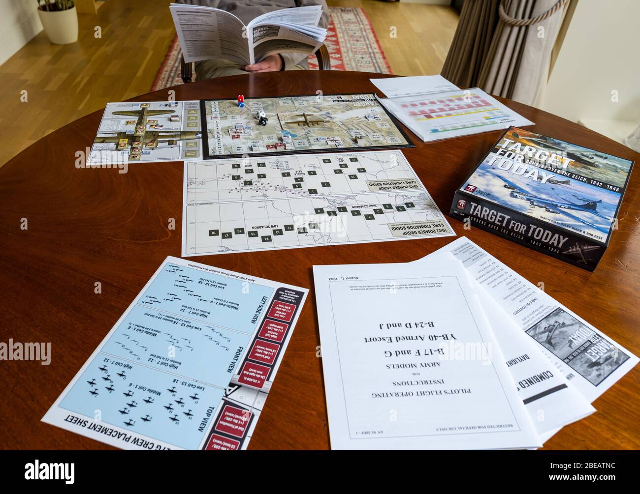War board game hi-res stock photography and images - Alamy
