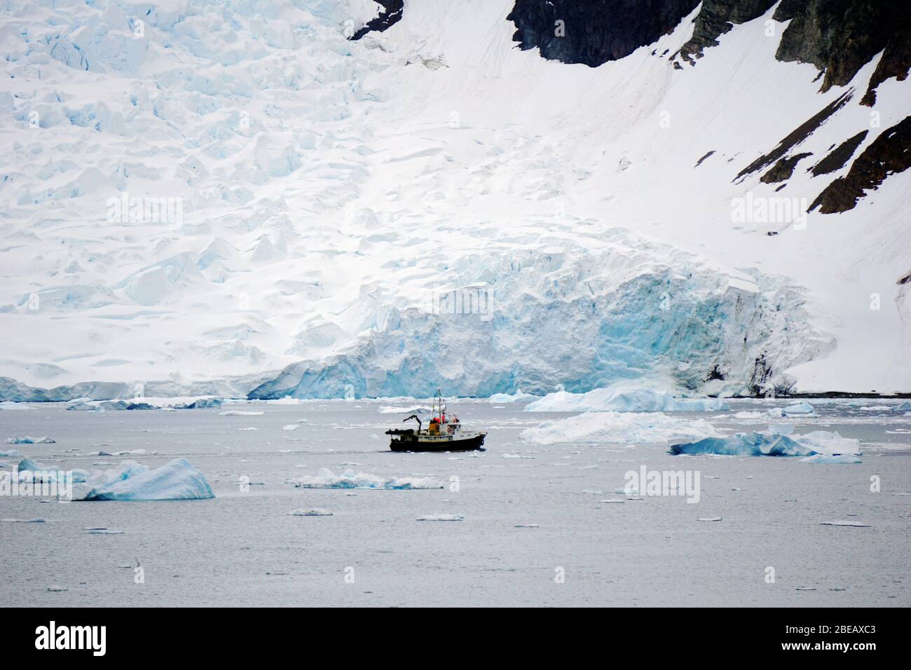 Ship glacier iceberg hi-res stock photography and images - Alamy