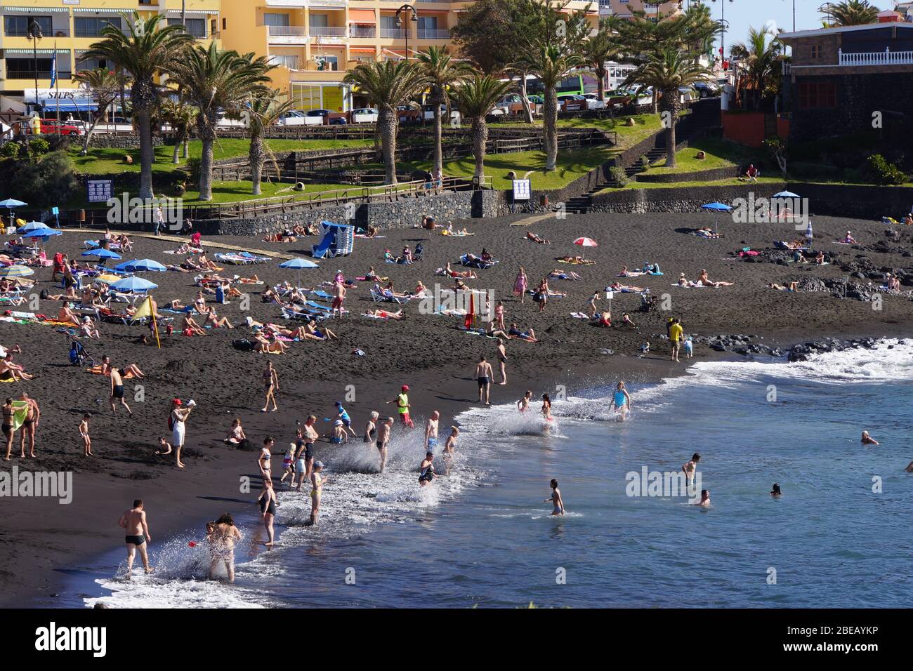 Teneriffa schwimmen hi-res stock photography and images - Alamy