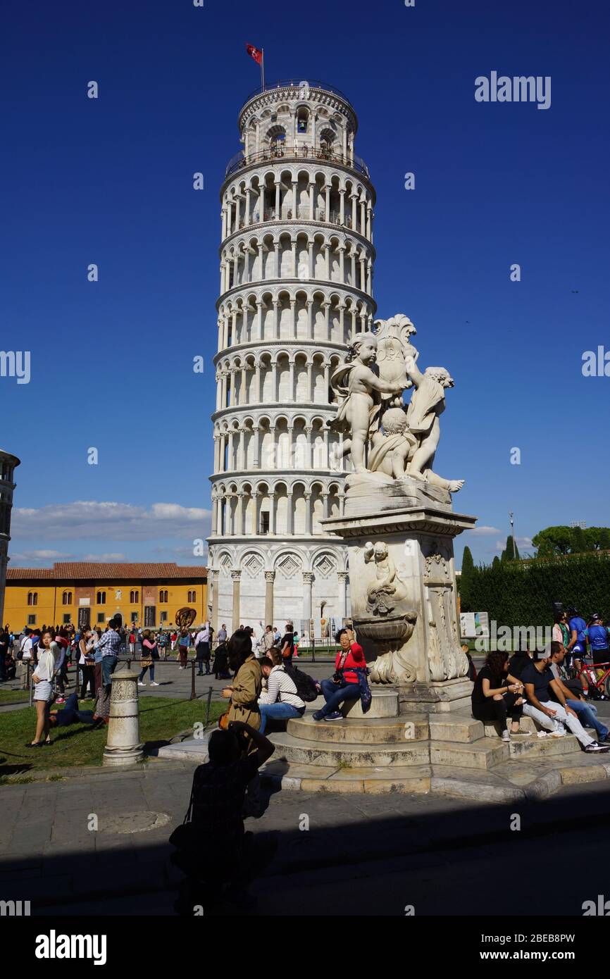 der Schiefe Turm von Pisa, Toskana, Italien Stock Photo - Alamy