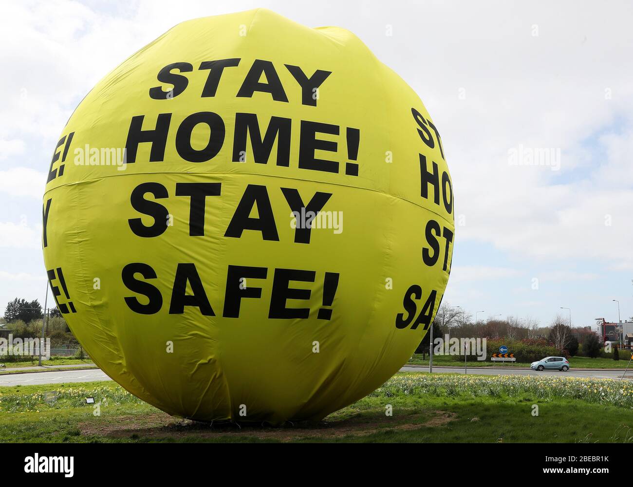 Stay safe sign hi-res stock photography and images - Alamy