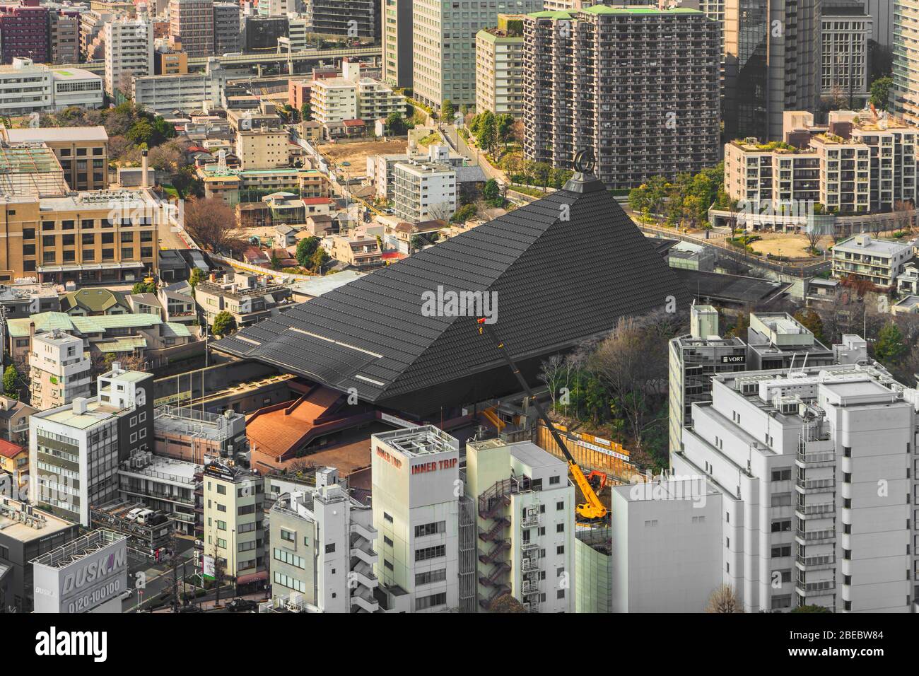 Sus triangular hi-res stock photography and images - Alamy